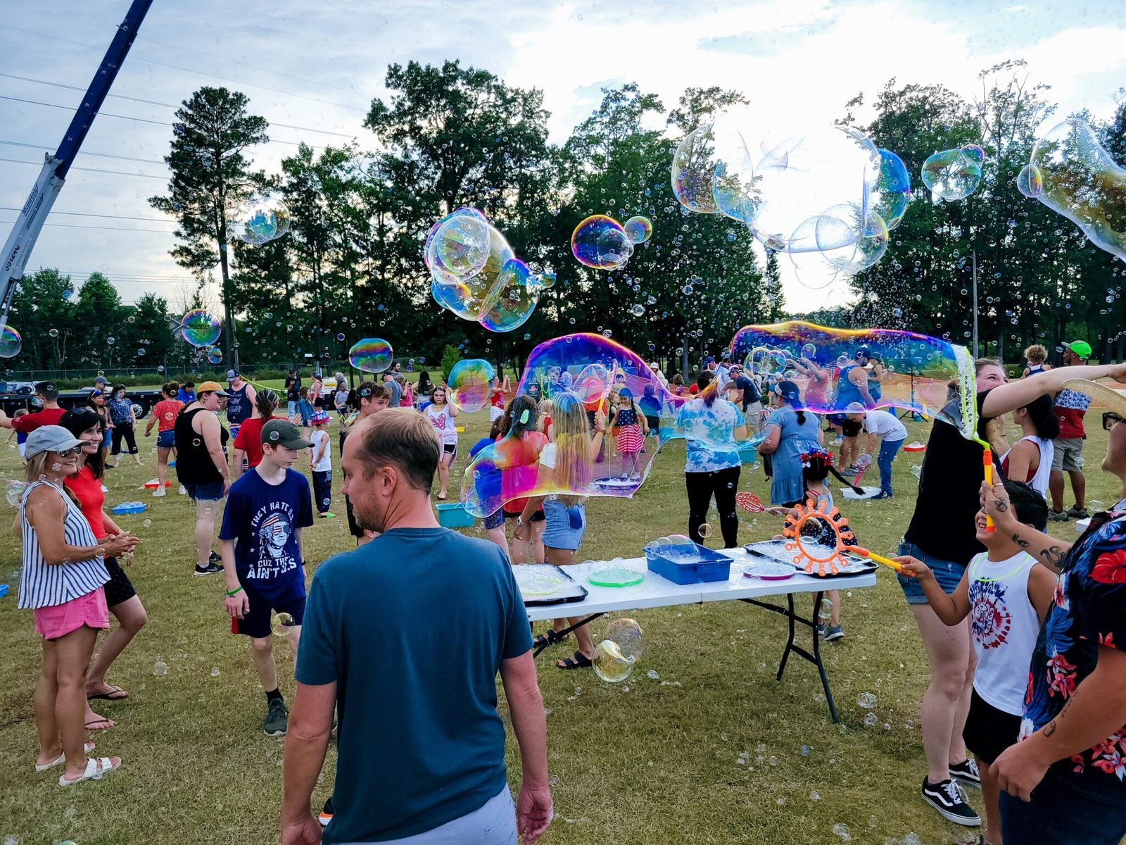 Big Bubble Fest – Vertical Kids